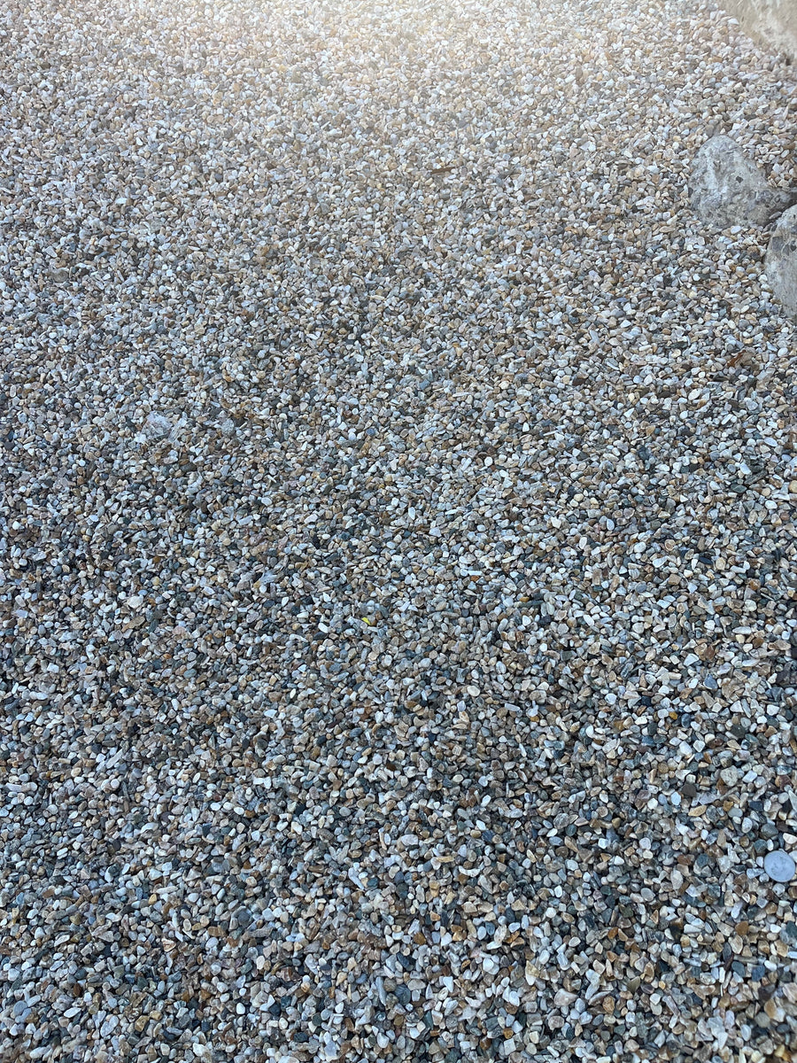 Smooth Native Gravel (per ton) – Paramount Stone